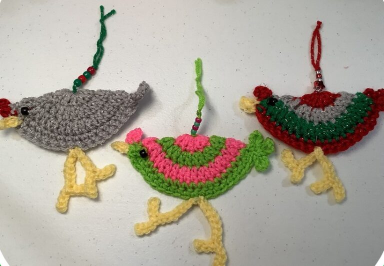 10 Free Crochet Chicken Patterns For Amigurumi - Clairea Belle Makes