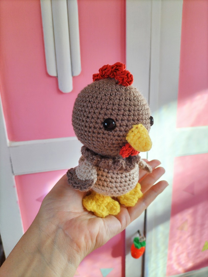 10 Free Crochet Chicken Patterns For Amigurumi - Clairea Belle Makes