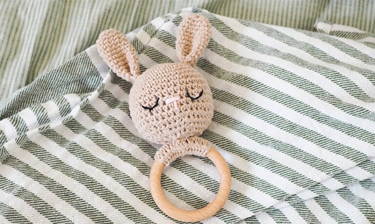 10 Free Crochet Baby Rattle Patterns (Moms Can Try Easily) - Clairea ...