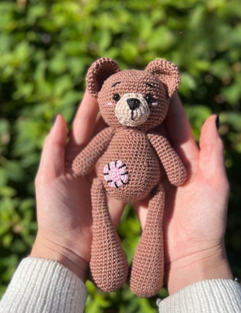 Free Crochet Teddy Bear Pattern For Gift-Giving - Clairea Belle Makes