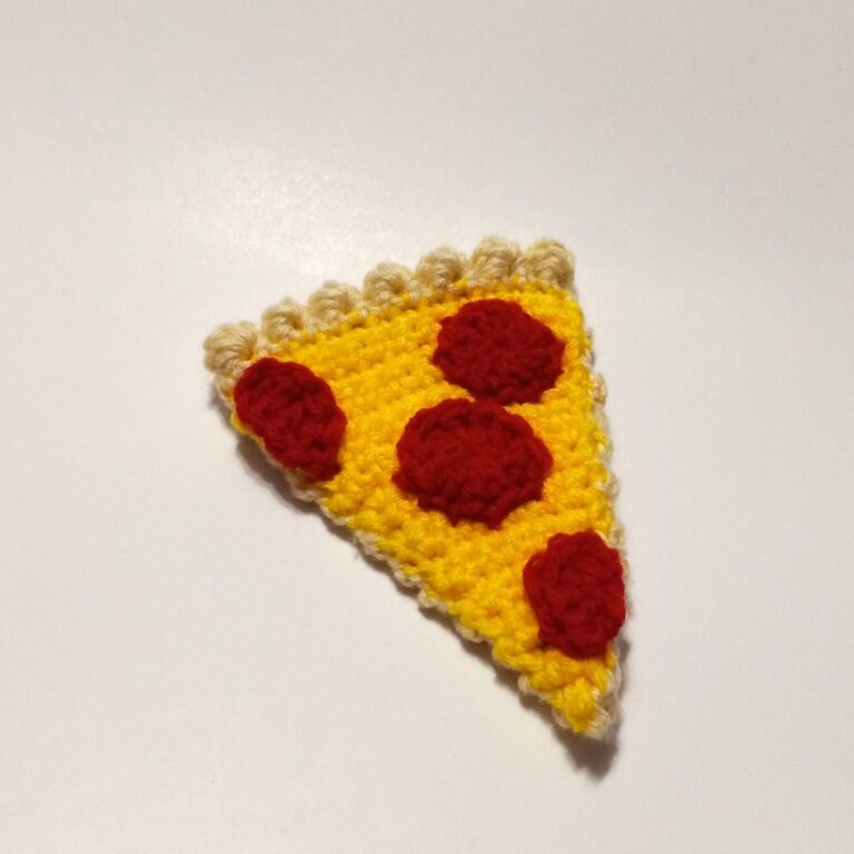 17 Free Crochet Pizza Patterns For Fast-Food Lovers - Clairea Belle Makes