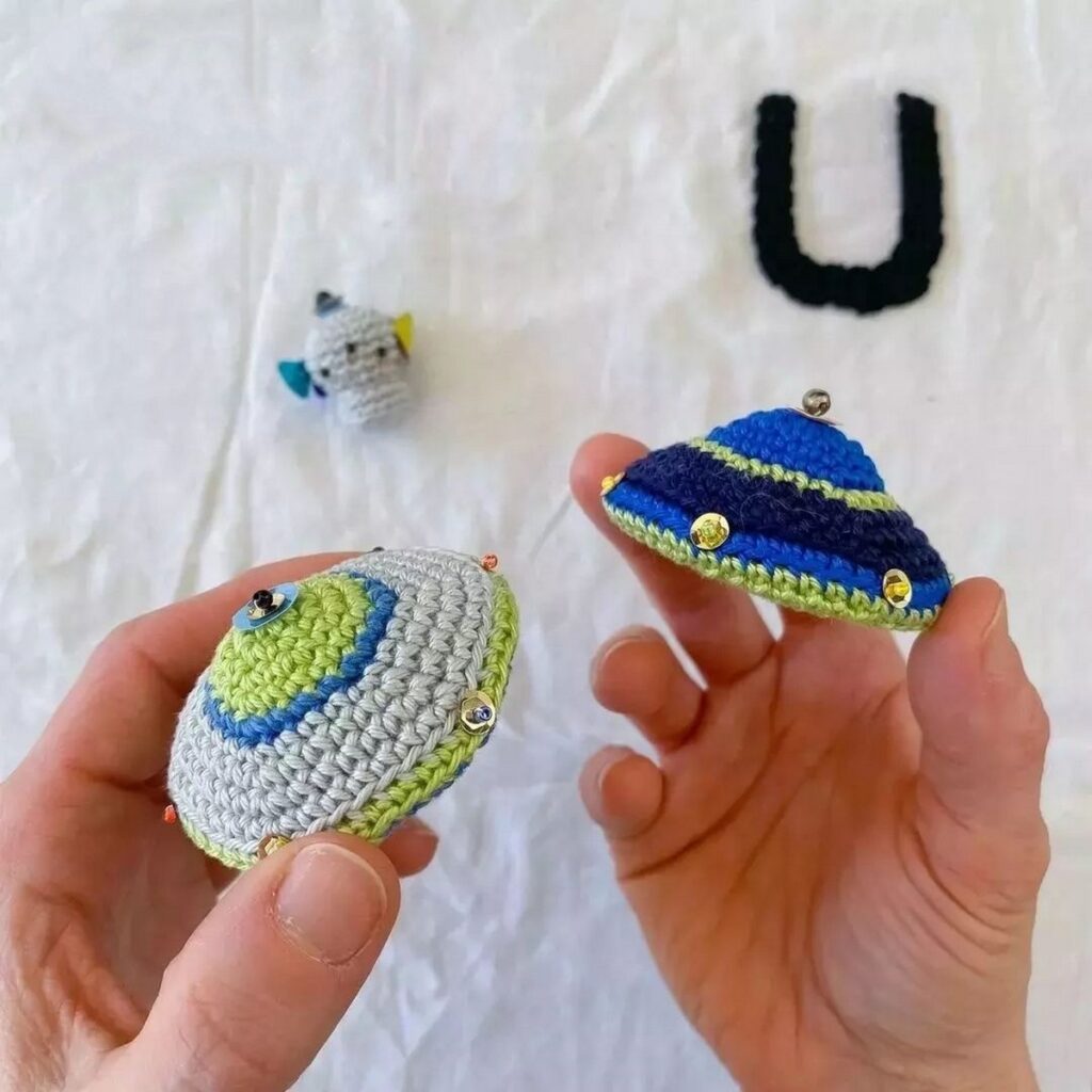 Fun Crochet Ufo And Little Alien Pattern Step By Step - Clairea Belle Makes