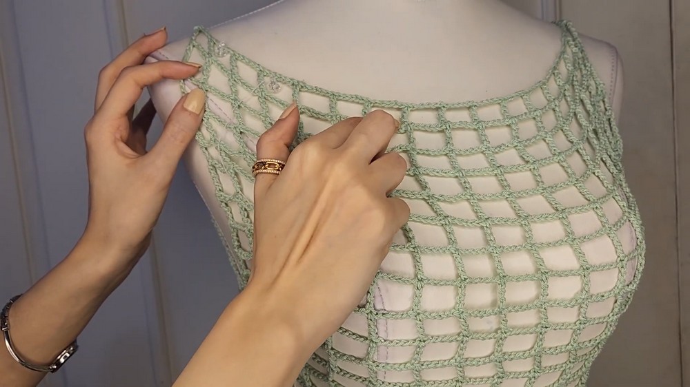 How Crochet Mesh Crop Top with Beads Pattern for Stylish Outfits - Clairea Belle Makes