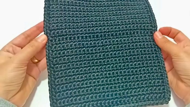 How to Crochet Wallet Pattern for Ultimate Convenience - Clairea Belle ...